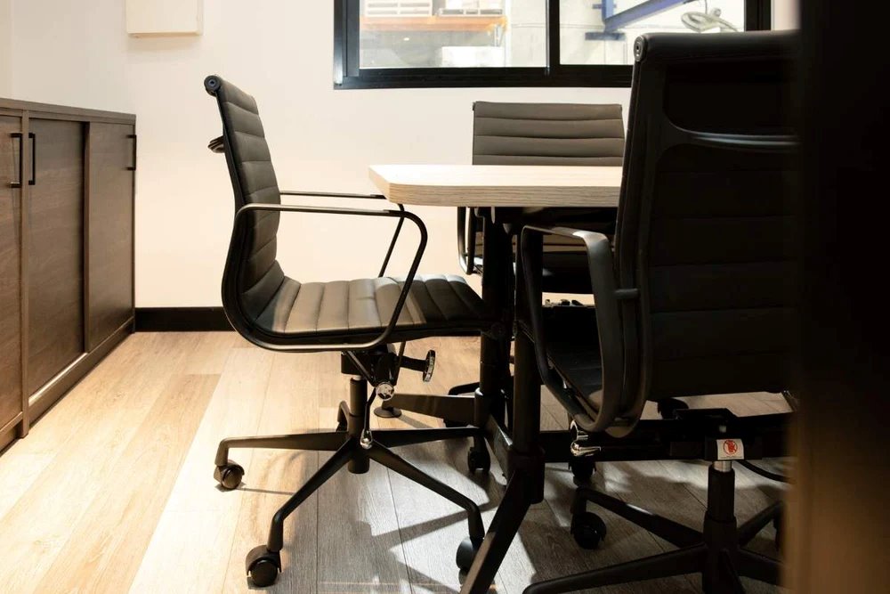 Executive Leather Office Chairs: Luxurious Seating for Corporate Envir